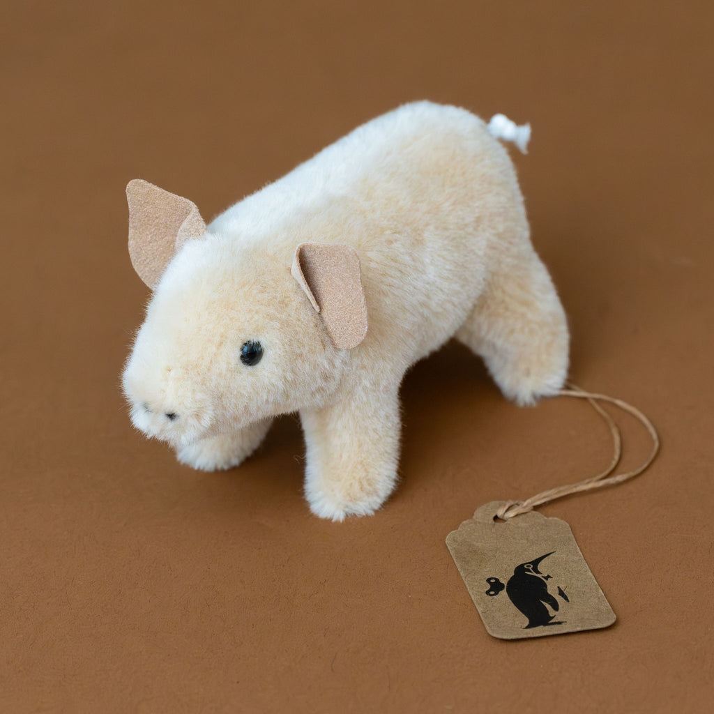 Little Piggy | Standing