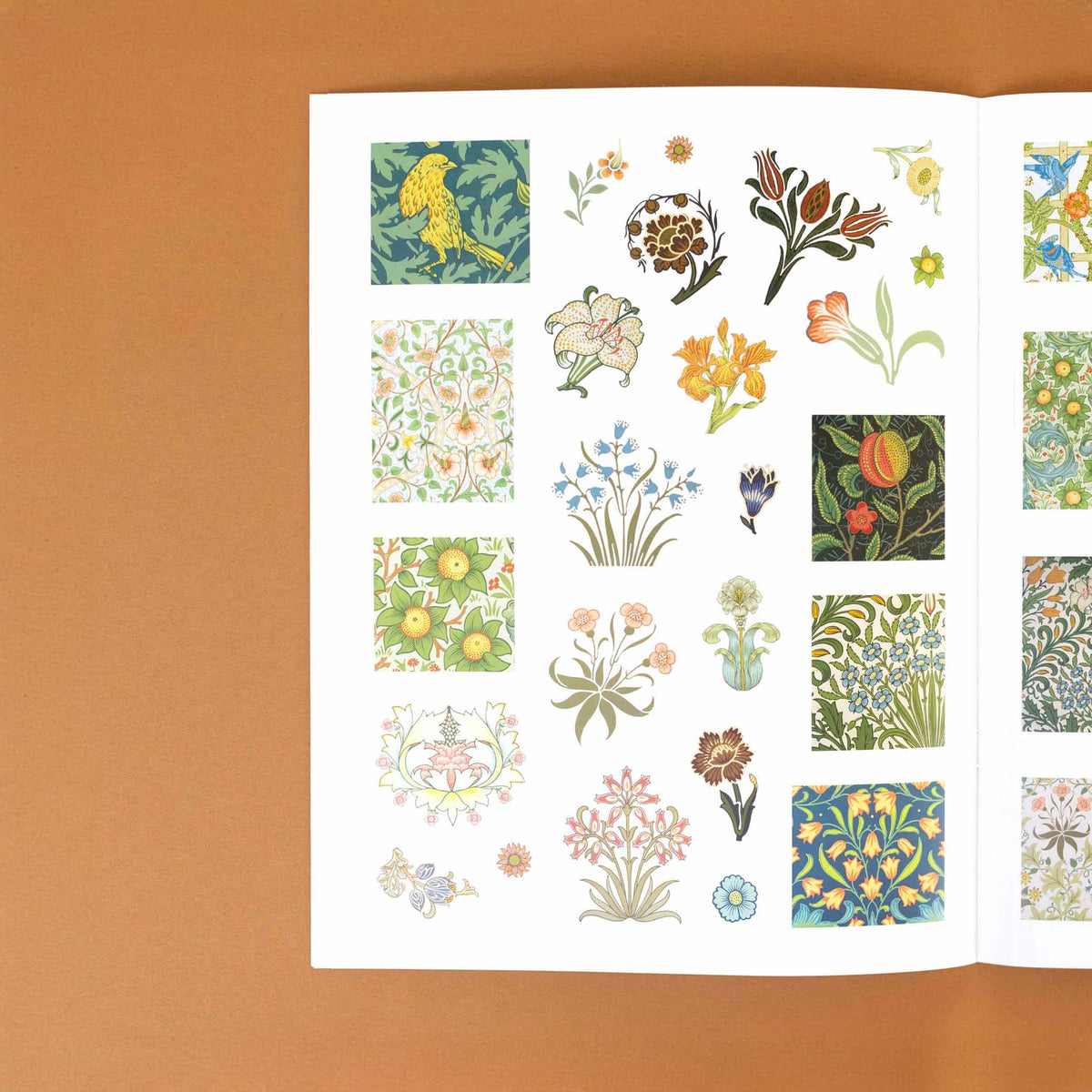 William Morris Sticker Book – pucciManuli